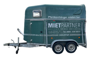 Pferdeanhänger mieten - Viehtransportanhänger